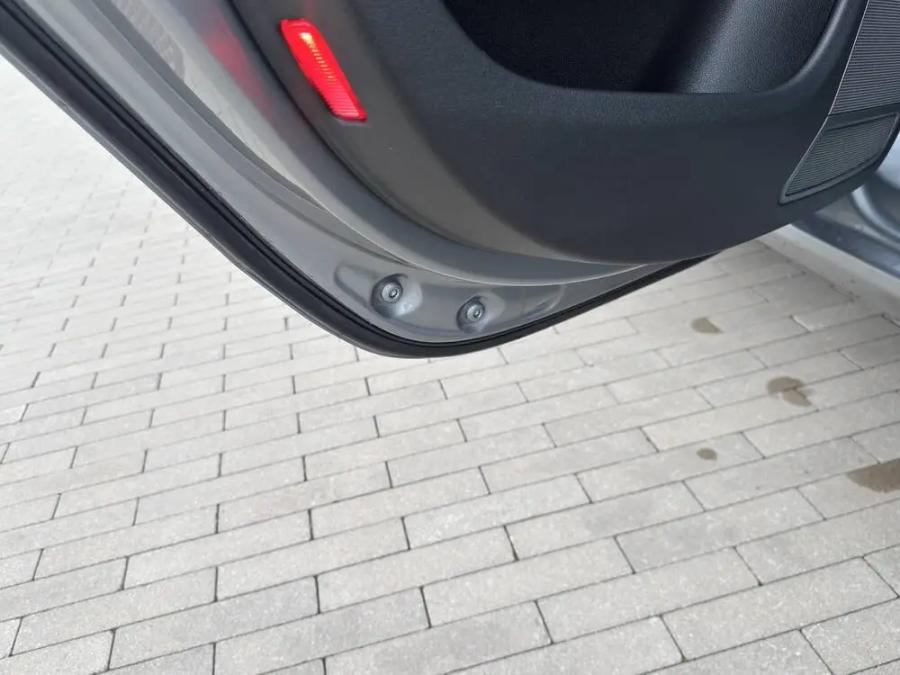 Pelēks Audi A4 2010 Rēzekne, ar dzinēja tilpumu 2.00 L un nobraukumu 254 tūkst. km par 6500 €, foto 17 vietnē AUTOMOTO.COM.LV