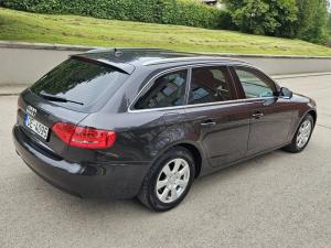 Pelēks Audi A4 2010 Jēkabpils, ar dzinēja tilpumu 2.00 L un nobraukumu 357 tūkst. km par 6190 €, foto 6 vietnē AUTOMOTO.COM.LV