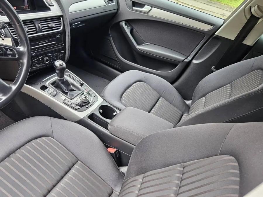 Pelēks Audi A4 2010 Jēkabpils, ar dzinēja tilpumu 2.00 L un nobraukumu 357 tūkst. km par 6190 €, foto 12 vietnē AUTOMOTO.COM.LV