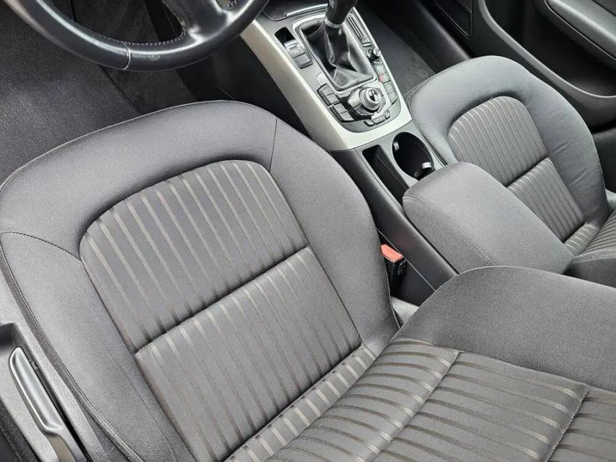 Pelēks Audi A4 2010 Jēkabpils, ar dzinēja tilpumu 2.00 L un nobraukumu 357 tūkst. km par 6190 €, foto 13 vietnē AUTOMOTO.COM.LV