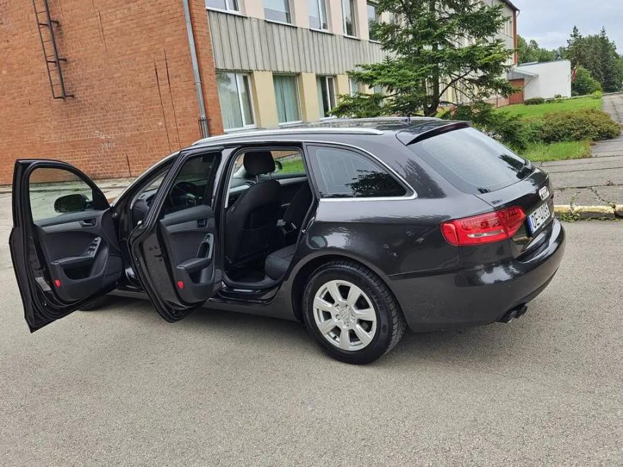 Pelēks Audi A4 2010 Jēkabpils, ar dzinēja tilpumu 2.00 L un nobraukumu 357 tūkst. km par 6190 €, foto 15 vietnē AUTOMOTO.COM.LV