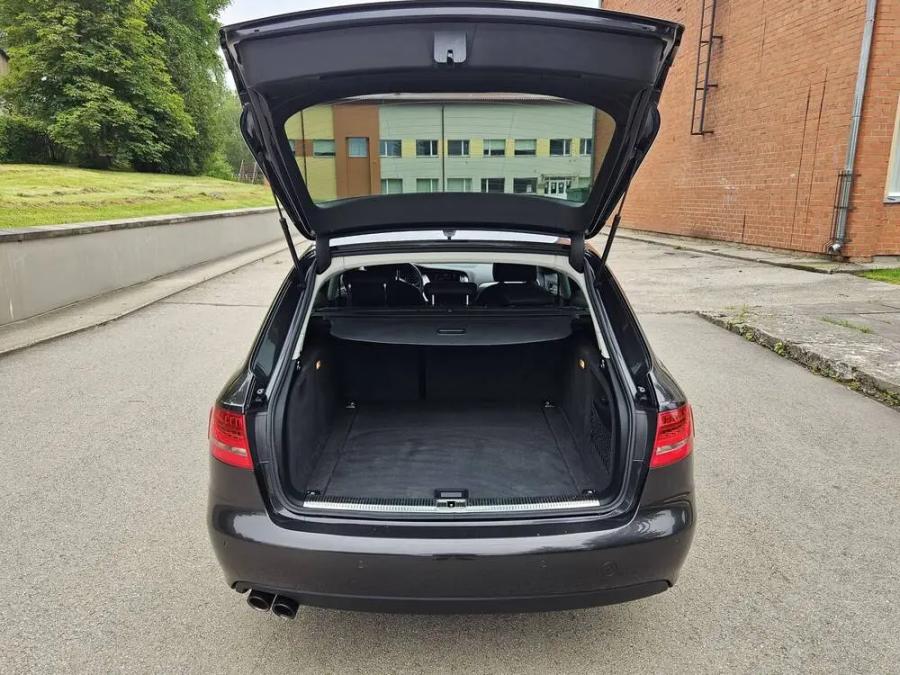 Pelēks Audi A4 2010 Jēkabpils, ar dzinēja tilpumu 2.00 L un nobraukumu 357 tūkst. km par 6190 €, foto 16 vietnē AUTOMOTO.COM.LV