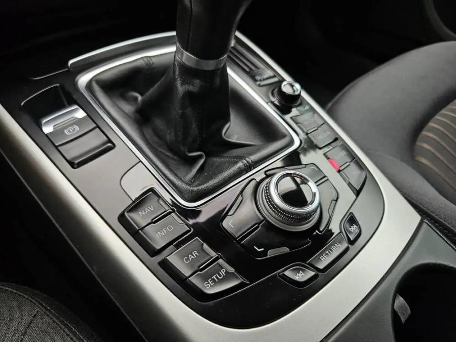 Pelēks Audi A4 2010 Jēkabpils, ar dzinēja tilpumu 2.00 L un nobraukumu 357 tūkst. km par 6190 €, foto 24 vietnē AUTOMOTO.COM.LV
