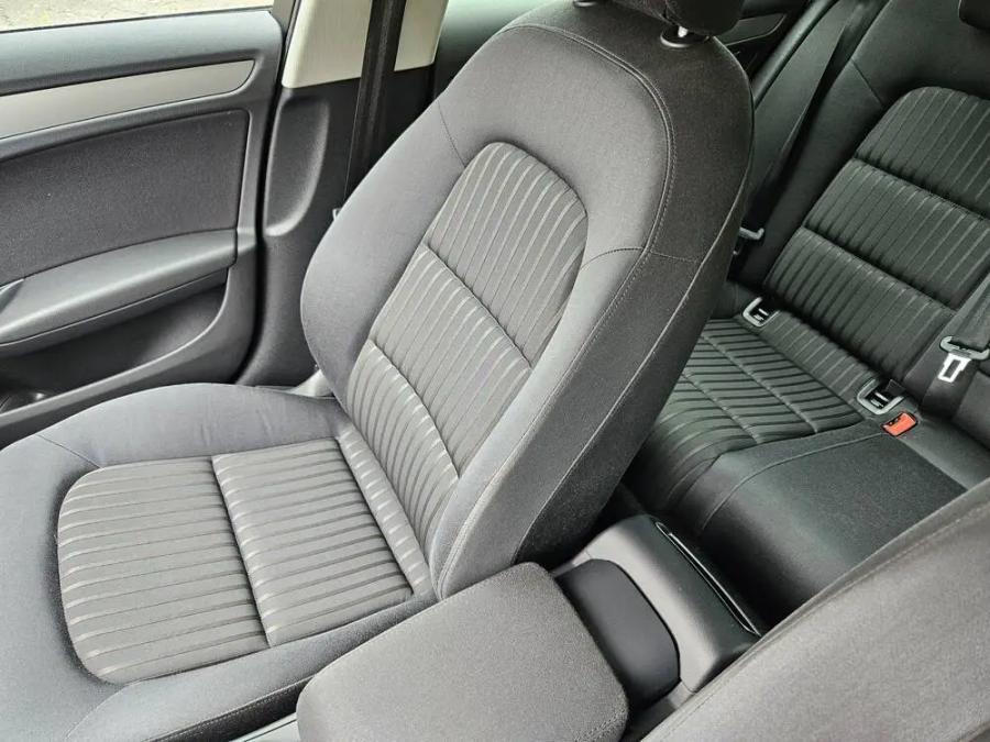 Pelēks Audi A4 2010 Jēkabpils, ar dzinēja tilpumu 2.00 L un nobraukumu 357 tūkst. km par 6190 €, foto 25 vietnē AUTOMOTO.COM.LV
