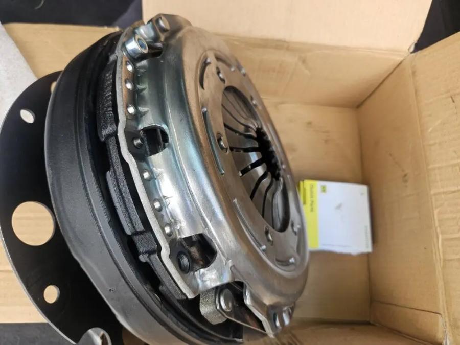Pelēks Audi A4 2010 Jēkabpils, ar dzinēja tilpumu 2.00 L un nobraukumu 357 tūkst. km par 6190 €, foto 30 vietnē AUTOMOTO.COM.LV