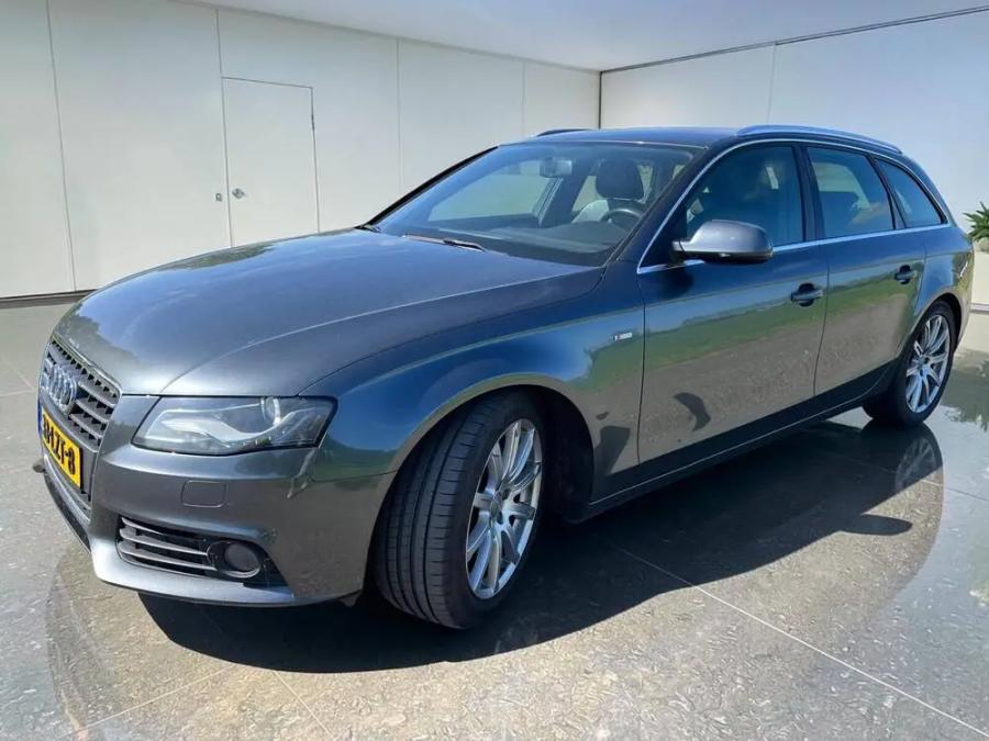 Grey Audi A4 2010 in Jurmala, with an engine capacity of 1.80 L and mileage of 266 thousand km for 5450 €, photo 4 on AUTOMOTO.COM.LV