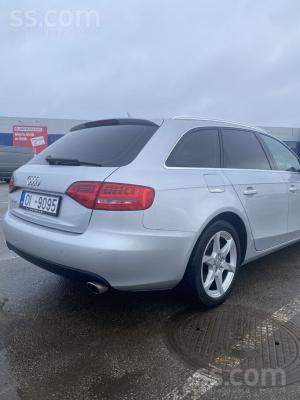 Pelēks Audi A4 2010 Daugavpils, ar dzinēja tilpumu 2.70 L un nobraukumu 382 tūkst. km par 4850 €, foto 4 vietnē AUTOMOTO.COM.LV