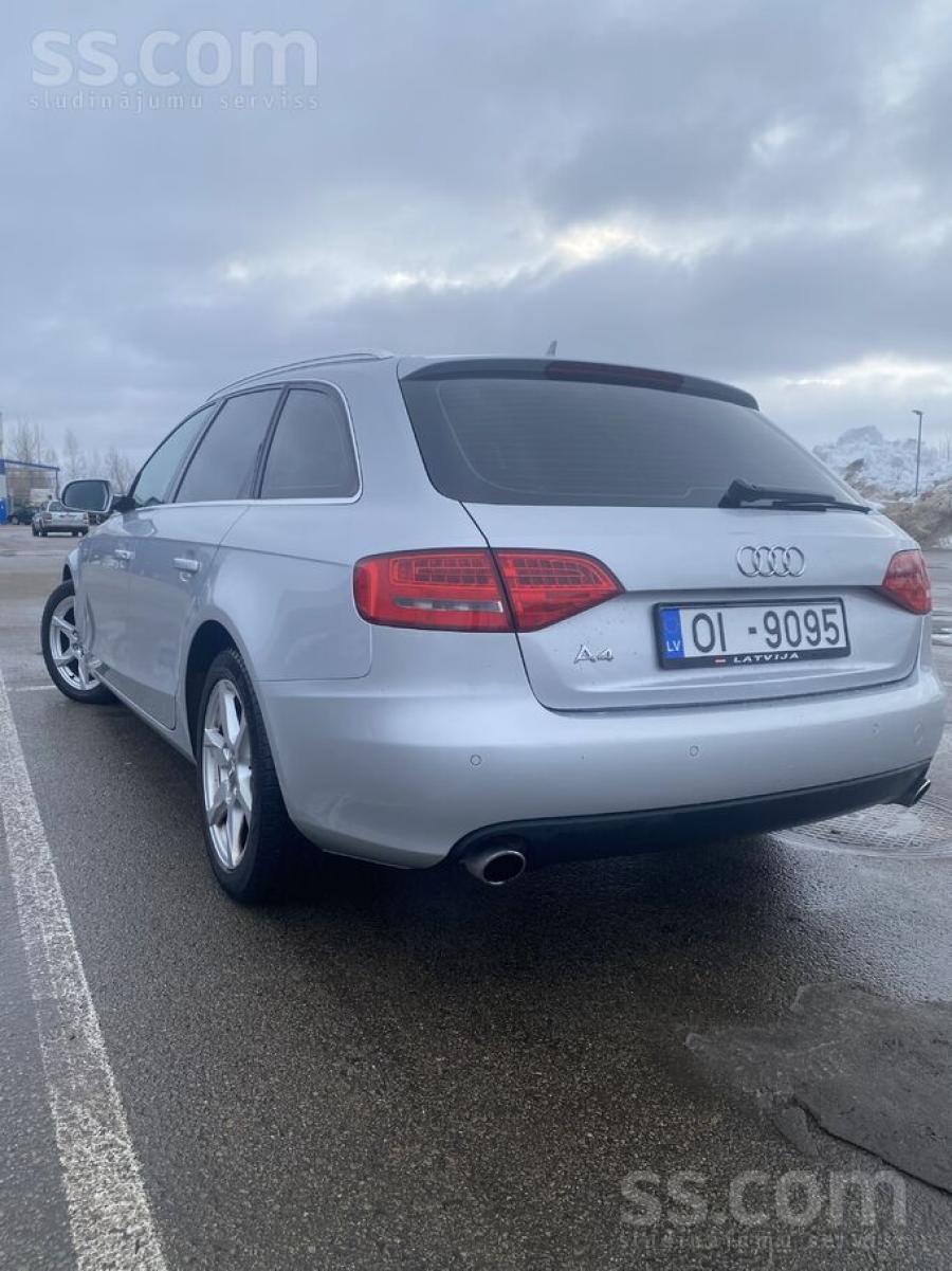 Pelēks Audi A4 2010 Daugavpils, ar dzinēja tilpumu 2.70 L un nobraukumu 382 tūkst. km par 4850 €, foto 5 vietnē AUTOMOTO.COM.LV