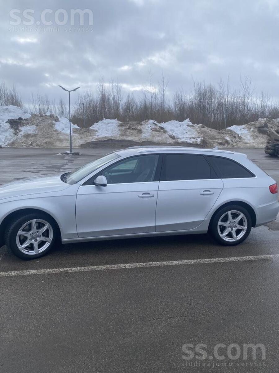 Pelēks Audi A4 2010 Daugavpils, ar dzinēja tilpumu 2.70 L un nobraukumu 382 tūkst. km par 4850 €, foto 6 vietnē AUTOMOTO.COM.LV