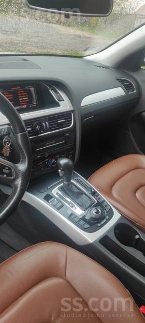 Pelēks Audi A4 2010 Daugavpils, ar dzinēja tilpumu 2.70 L un nobraukumu 382 tūkst. km par 4850 €, foto 8 vietnē AUTOMOTO.COM.LV