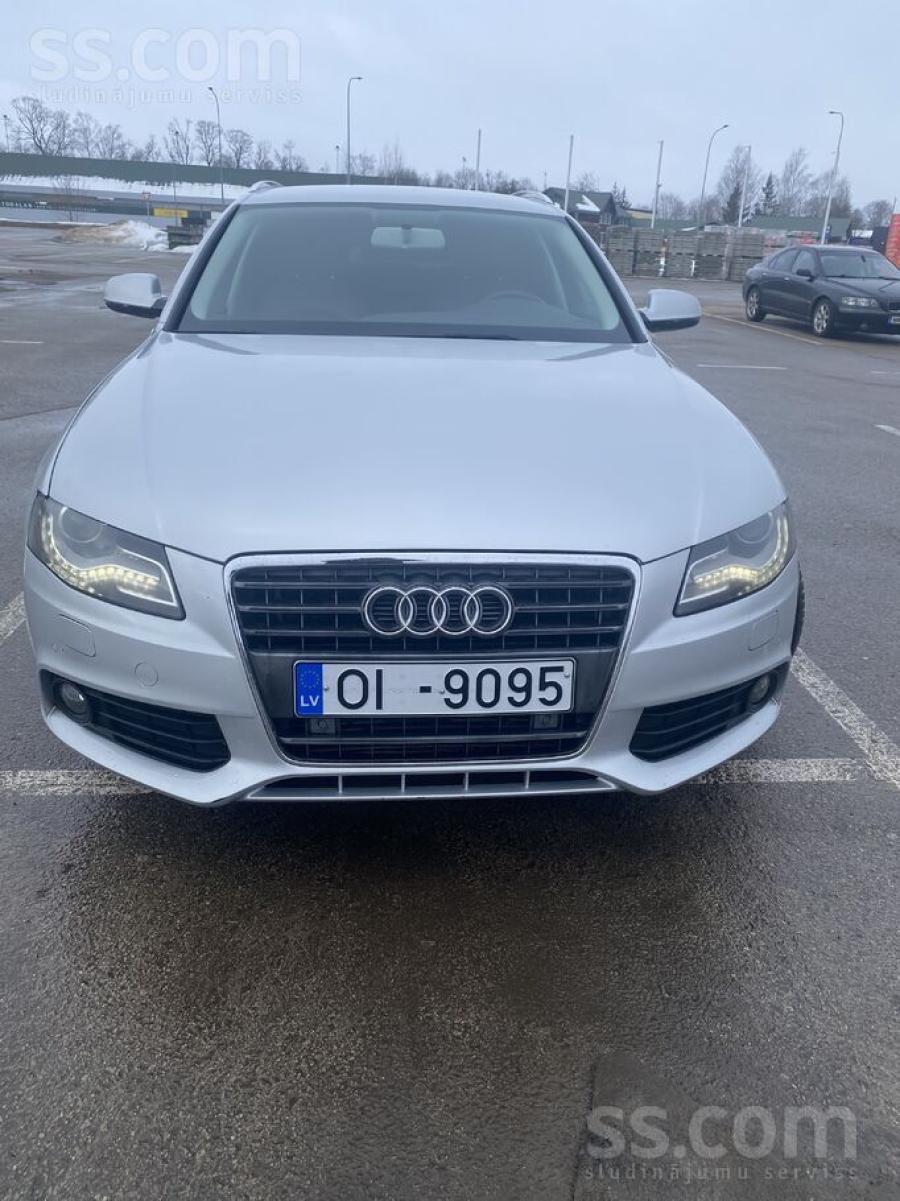 Pelēks Audi A4 2010 Daugavpils, ar dzinēja tilpumu 2.70 L un nobraukumu 382 tūkst. km par 4850 €, foto 12 vietnē AUTOMOTO.COM.LV