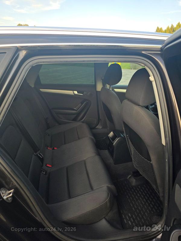 Pelēks Audi A4 2010 Veru, ar dzinēja tilpumu 2.00 L un nobraukumu 388 tūkst. km par 4200 €, foto 8 vietnē AUTOMOTO.COM.LV