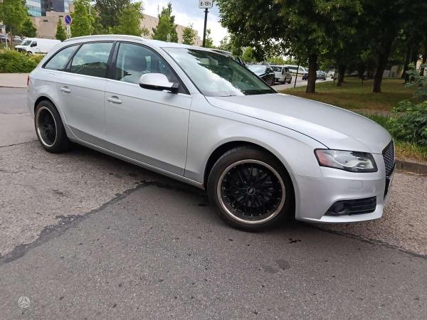 Pelēks Audi A4 2010 Viļņa, ar dzinēja tilpumu 1.98 L un nobraukumu 293 tūkst. km par 4150 €, foto 1 vietnē AUTOMOTO.COM.LV