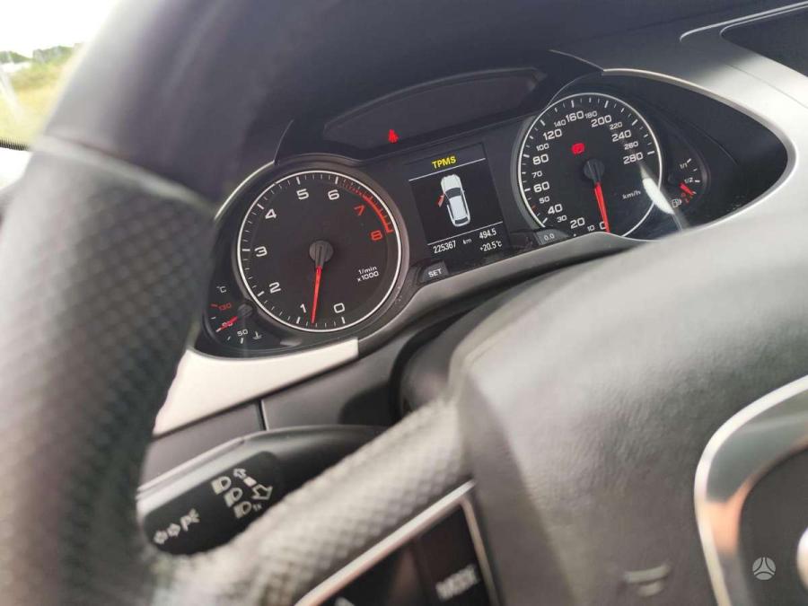 Grey Audi A4 2010 in Marijampole, with an engine capacity of 1.80 L and mileage of 225 thousand km for 4500 €, photo 12 on AUTOMOTO.COM.LV