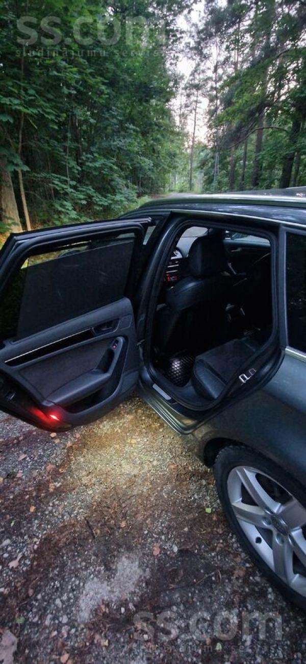 Pelēks Audi A4 2010 Rīga, ar dzinēja tilpumu 2.00 L un nobraukumu 365 tūkst. km par 5300 €, foto 4 vietnē AUTOMOTO.COM.LV