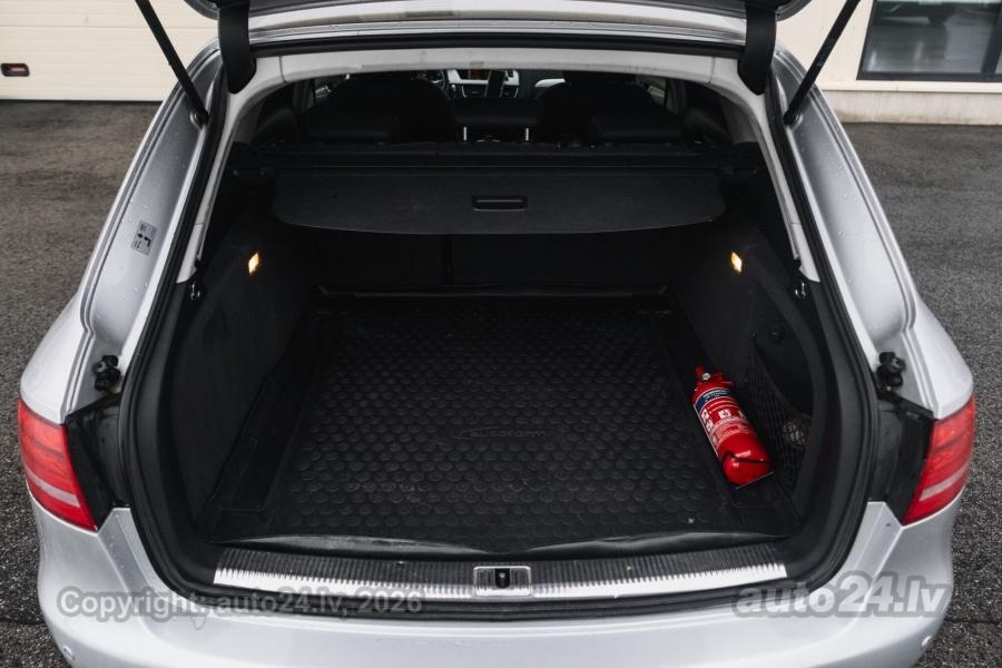 Pelēks Audi A4 2010 Tallina, ar dzinēja tilpumu 2.00 L un nobraukumu 312 tūkst. km par 5999 €, foto 13 vietnē AUTOMOTO.COM.LV