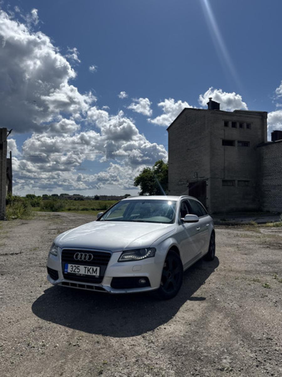 Pelēks Audi A4 2010 Kohtla-Jerve, ar dzinēja tilpumu 0.00 L un nobraukumu 384 tūkst. km par 2600 €, foto 1 vietnē AUTOMOTO.COM.LV