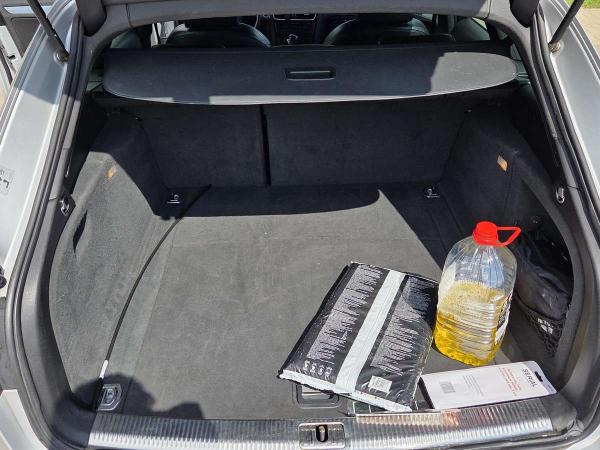 Grey Audi A4 2010 in Jonava, with an engine capacity of 1.97 L and mileage of 340 thousand km for 5200 €, photo 10 on AUTOMOTO.COM.LV