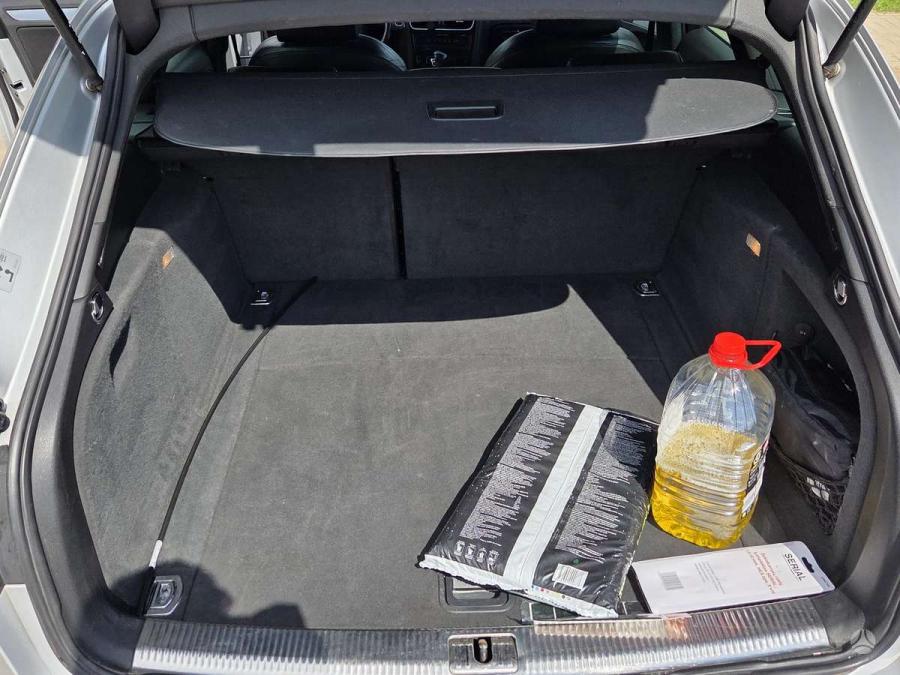 Grey Audi A4 2010 in Jonava, with an engine capacity of 1.97 L and mileage of 340 thousand km for 5200 €, photo 11 on AUTOMOTO.COM.LV