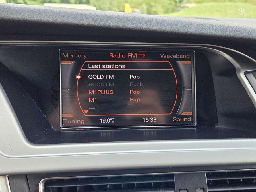 Grey Audi A4 2010 in Jonava, with an engine capacity of 1.97 L and mileage of 340 thousand km for 5200 €, photo 22 on AUTOMOTO.COM.LV