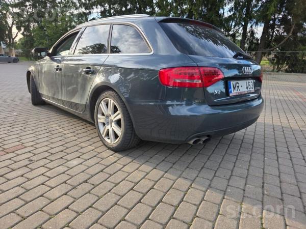 Pelēks Audi A4 2010 Rīga, ar dzinēja tilpumu 2.00 L un nobraukumu 305 tūkst. km par 5100 €, foto 4 vietnē AUTOMOTO.COM.LV
