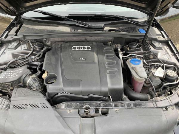 Pelēks Audi A4 2010 Šauļi, ar dzinēja tilpumu 1.97 L un nobraukumu 340 tūkst. km par 3400 €, foto 9 vietnē AUTOMOTO.COM.LV