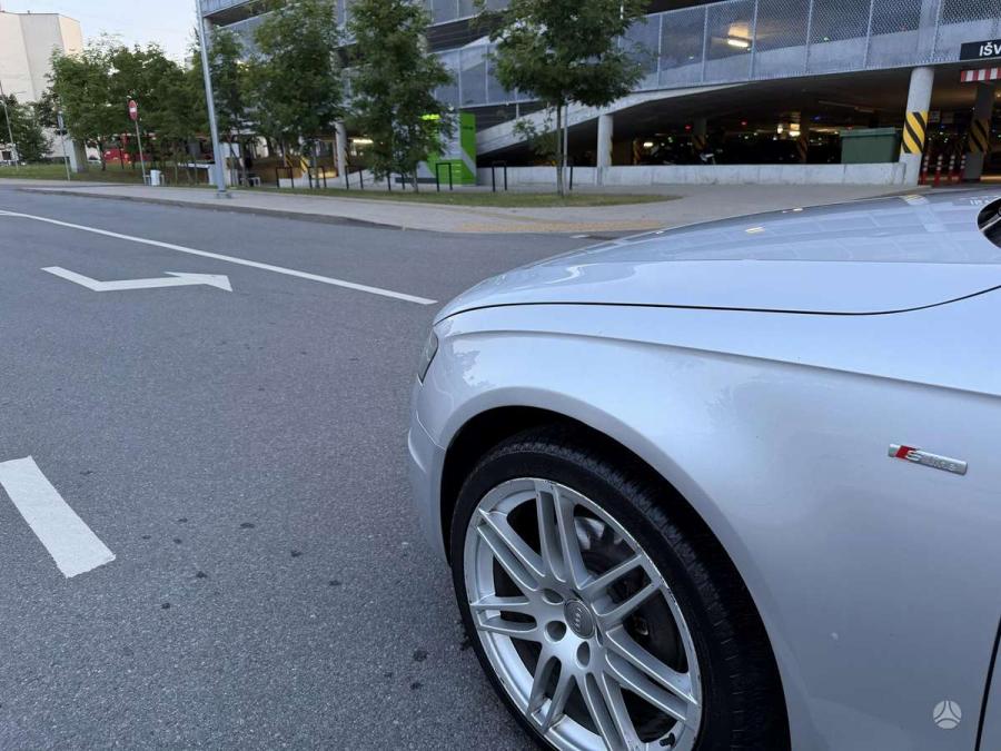 Grey Audi A4 2010 in Vilnius, with an engine capacity of 0.00 L and mileage of 285 thousand km for 5000 €, photo 12 on AUTOMOTO.COM.LV