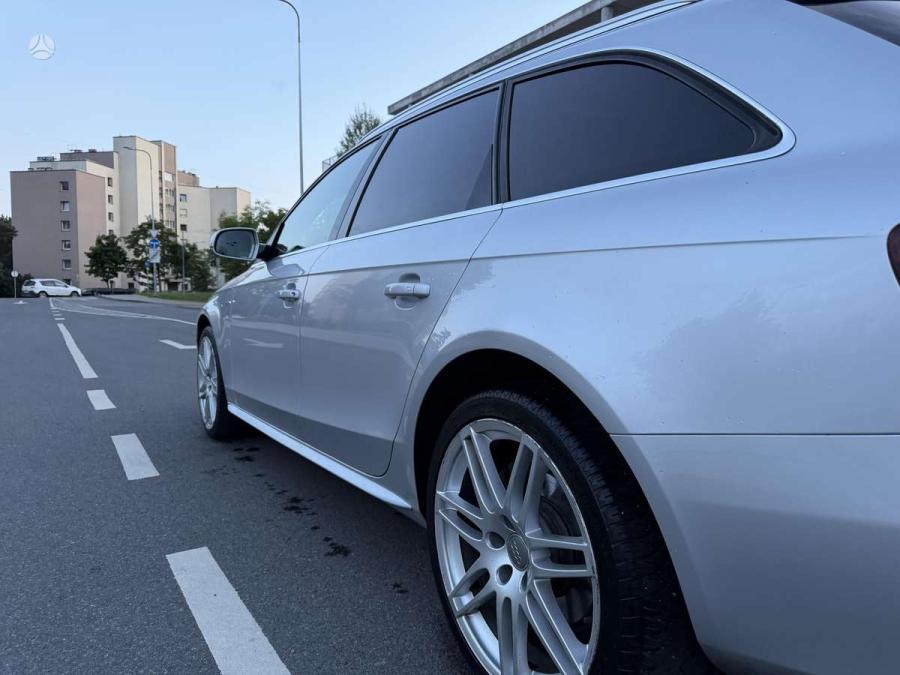 Grey Audi A4 2010 in Vilnius, with an engine capacity of 0.00 L and mileage of 285 thousand km for 5000 €, photo 13 on AUTOMOTO.COM.LV