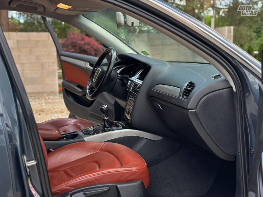 Grey Audi A4 2010 in Kaunas, with an engine capacity of 2.00 L and mileage of 285 thousand km for 6600 €, photo 26 on AUTOMOTO.COM.LV