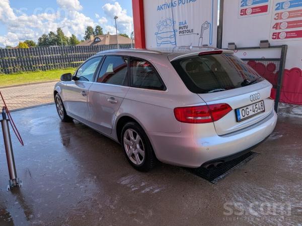 Grey Audi A4 2010 in Ventspils, with an engine capacity of 2.00 L and mileage of 378 thousand km for 4200 €, photo 4 on AUTOMOTO.COM.LV