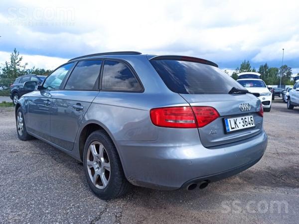 Pelēks Audi A4 2010 Daugavpils, ar dzinēja tilpumu 2.00 L un nobraukumu 0 tūkst. km par 3950 €, foto 7 vietnē AUTOMOTO.COM.LV