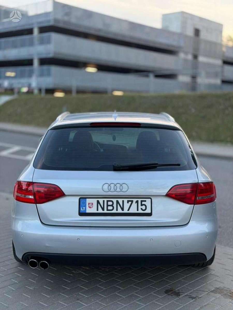 Grey Audi A4 2010 in Vilnius, with an engine capacity of 2.00 L and mileage of 295 thousand km for 4900 €, photo 4 on AUTOMOTO.COM.LV