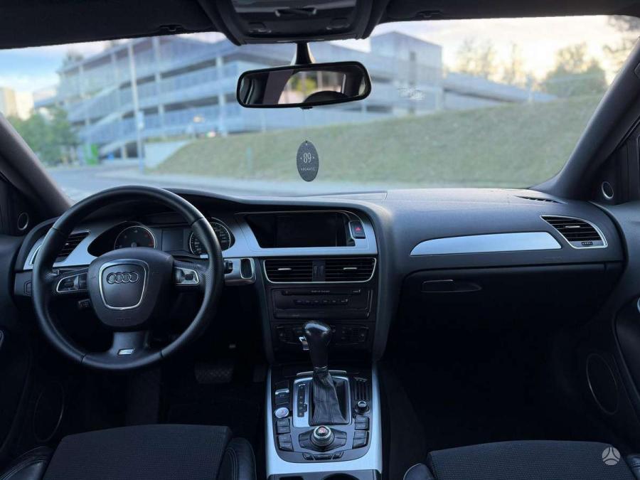 Grey Audi A4 2010 in Vilnius, with an engine capacity of 2.00 L and mileage of 295 thousand km for 4900 €, photo 11 on AUTOMOTO.COM.LV
