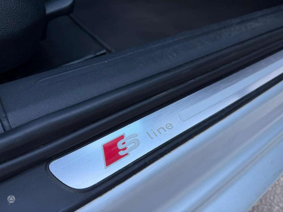 Grey Audi A4 2010 in Vilnius, with an engine capacity of 2.00 L and mileage of 295 thousand km for 4900 €, photo 16 on AUTOMOTO.COM.LV