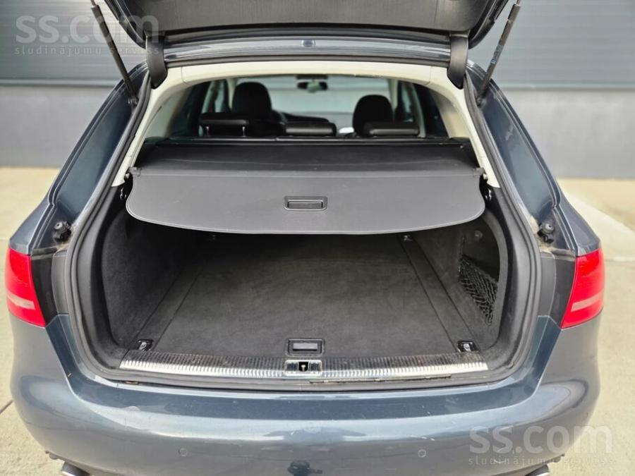 Pelēks Audi A4 2010 Rīga, ar dzinēja tilpumu 3.00 L un nobraukumu 238 tūkst. km par 7600 €, foto 18 vietnē AUTOMOTO.COM.LV