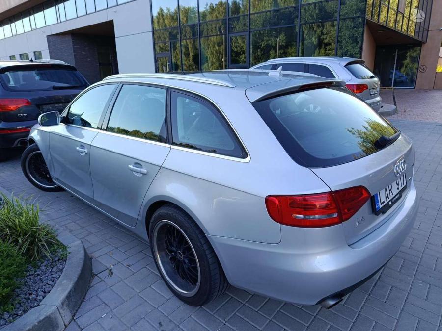 Pelēks Audi A4 2010 Viļņa, ar dzinēja tilpumu 1.98 L un nobraukumu 295 tūkst. km par 3550 €, foto 6 vietnē AUTOMOTO.COM.LV