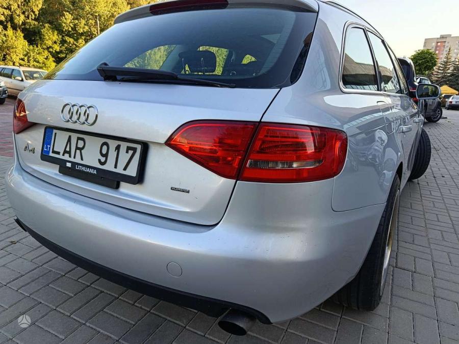 Pelēks Audi A4 2010 Viļņa, ar dzinēja tilpumu 1.98 L un nobraukumu 295 tūkst. km par 3550 €, foto 7 vietnē AUTOMOTO.COM.LV