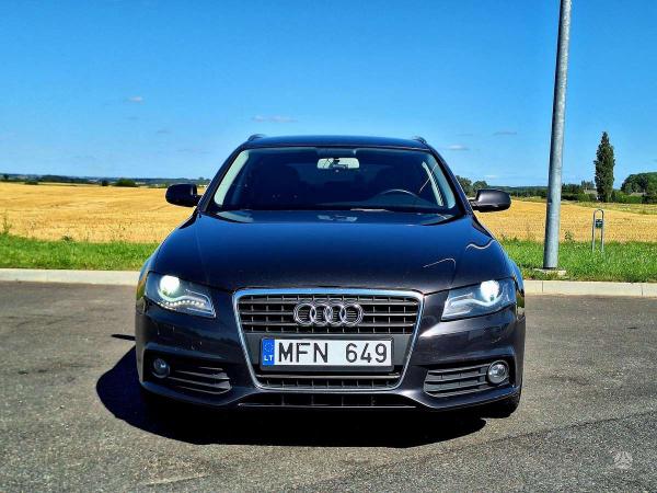 Grey Audi A4 2010 in Vilnius, with an engine capacity of 1.97 L and mileage of 455 thousand km for 4600 €, photo 3 on AUTOMOTO.COM.LV