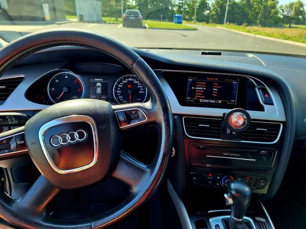 Grey Audi A4 2010 in Vilnius, with an engine capacity of 1.97 L and mileage of 455 thousand km for 4600 €, photo 10 on AUTOMOTO.COM.LV