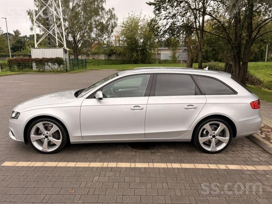 Pelēks Audi A4 2010 Rīga, ar dzinēja tilpumu 3.00 L un nobraukumu 366 tūkst. km par 7450 €, foto 6 vietnē AUTOMOTO.COM.LV