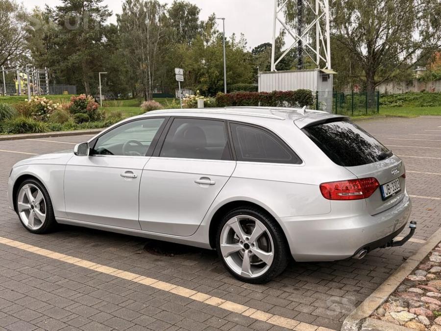 Pelēks Audi A4 2010 Rīga, ar dzinēja tilpumu 3.00 L un nobraukumu 366 tūkst. km par 7450 €, foto 7 vietnē AUTOMOTO.COM.LV