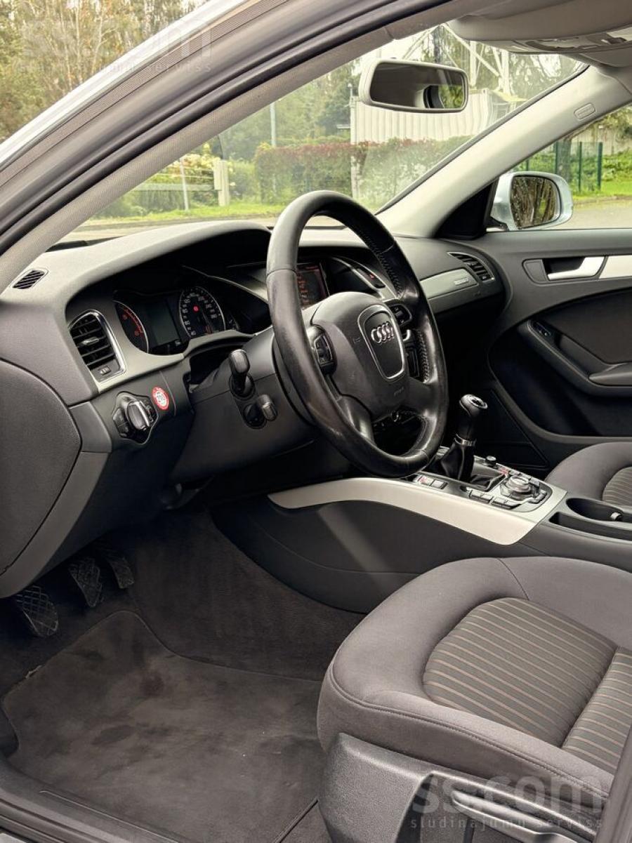 Pelēks Audi A4 2010 Rīga, ar dzinēja tilpumu 3.00 L un nobraukumu 366 tūkst. km par 7450 €, foto 10 vietnē AUTOMOTO.COM.LV