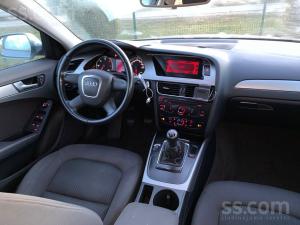 Pelēks Audi A4 2010 Liepāja, ar dzinēja tilpumu 2.00 L un nobraukumu 315 tūkst. km par 5500 €, foto 13 vietnē AUTOMOTO.COM.LV