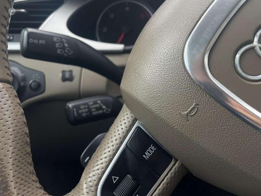 Grey Audi A4 2010 in Vilnius, with an engine capacity of 3.00 L and mileage of 243 thousand km for 3500 €, photo 19 on AUTOMOTO.COM.LV