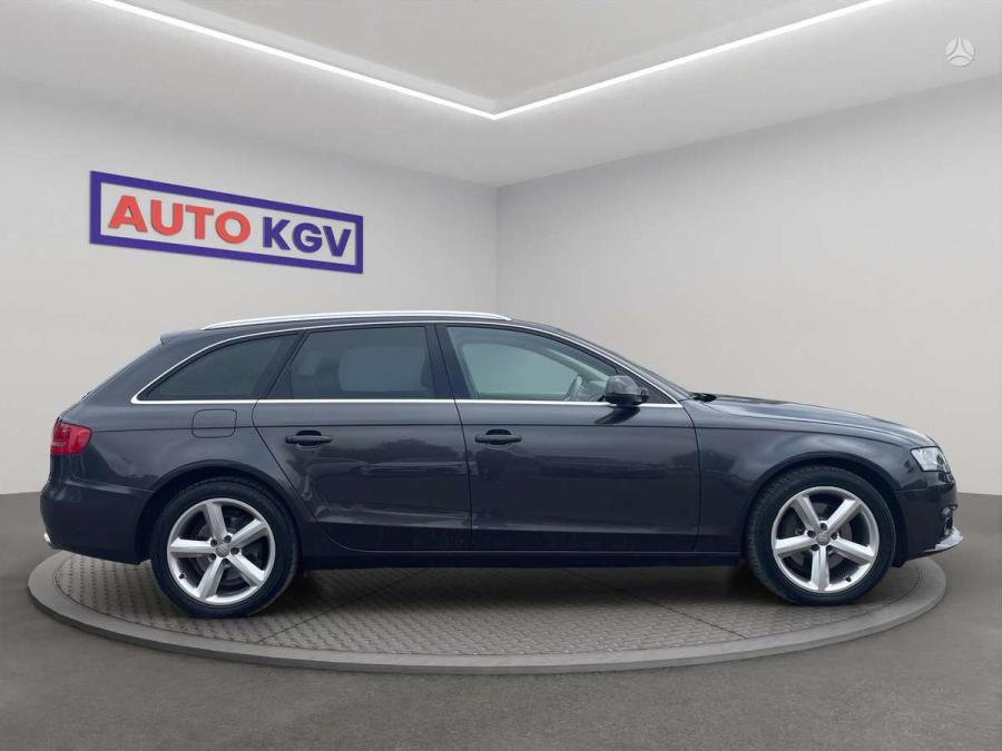 Grey Audi A4 2010 in Vilnius, with an engine capacity of 3.00 L and mileage of 243 thousand km for 3500 €, photo 7 on AUTOMOTO.COM.LV