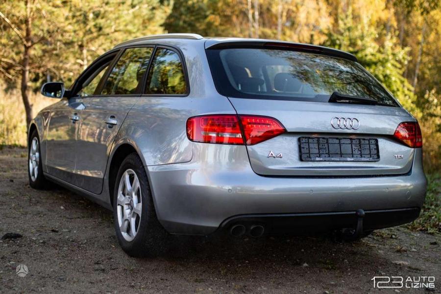 Pelēks Audi A4 2011 Kretinga, ar dzinēja tilpumu 2.00 L un nobraukumu 238 tūkst. km par 6350 €, foto 8 vietnē AUTOMOTO.COM.LV