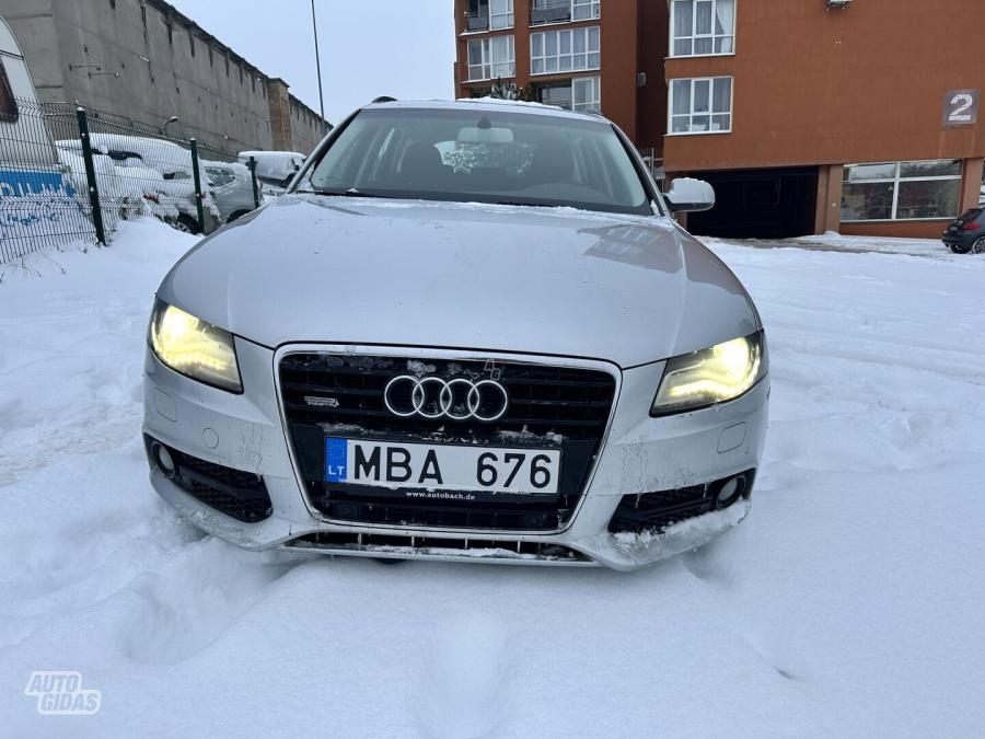 Pelēks Audi A4 2011 Viļņa, ar dzinēja tilpumu 3.00 L un nobraukumu 240 tūkst. km par 7500 €, foto 3 vietnē AUTOMOTO.COM.LV