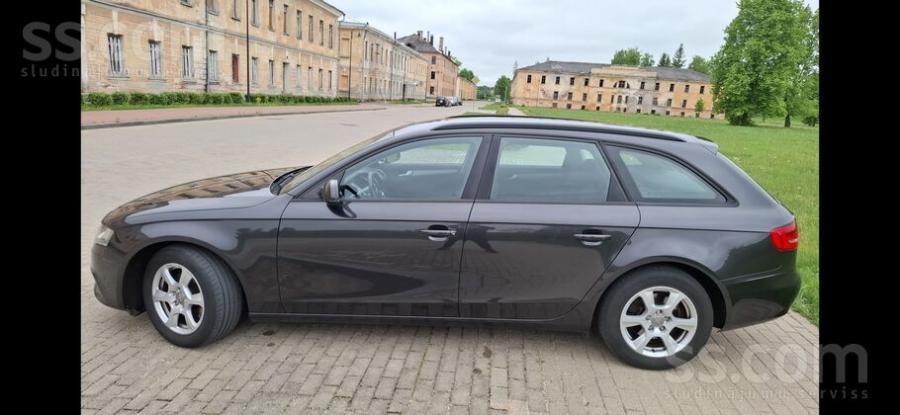 Pelēks Audi A4 2011 Daugavpils, ar dzinēja tilpumu 2.00 L un nobraukumu 258 tūkst. km par 5850 €, foto 7 vietnē AUTOMOTO.COM.LV
