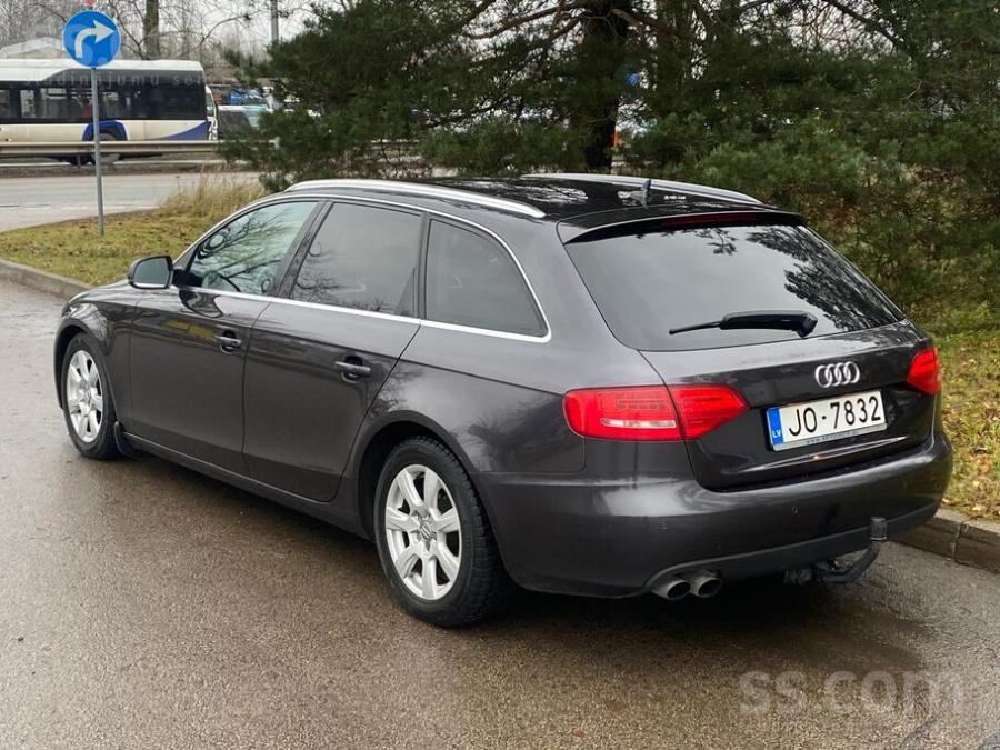 Pelēks Audi A4 2011 Rīga, ar dzinēja tilpumu 2.00 L un nobraukumu 0 tūkst. km par 5699 €, foto 4 vietnē AUTOMOTO.COM.LV