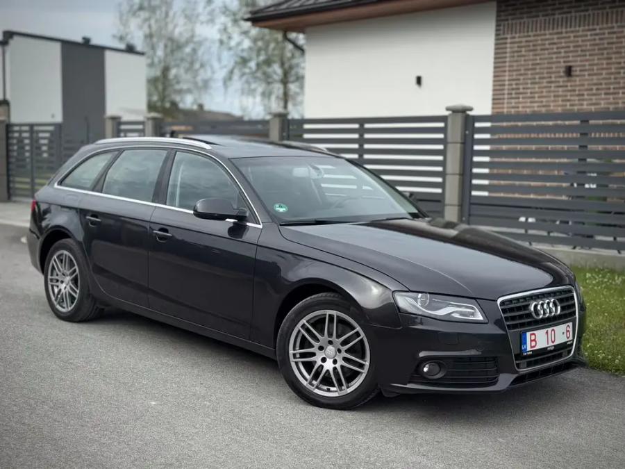 Grey Audi A4 2011 in Jelgava, with an engine capacity of 2.00 L and mileage of 274 thousand km for 6950 €, photo 6 on AUTOMOTO.COM.LV
